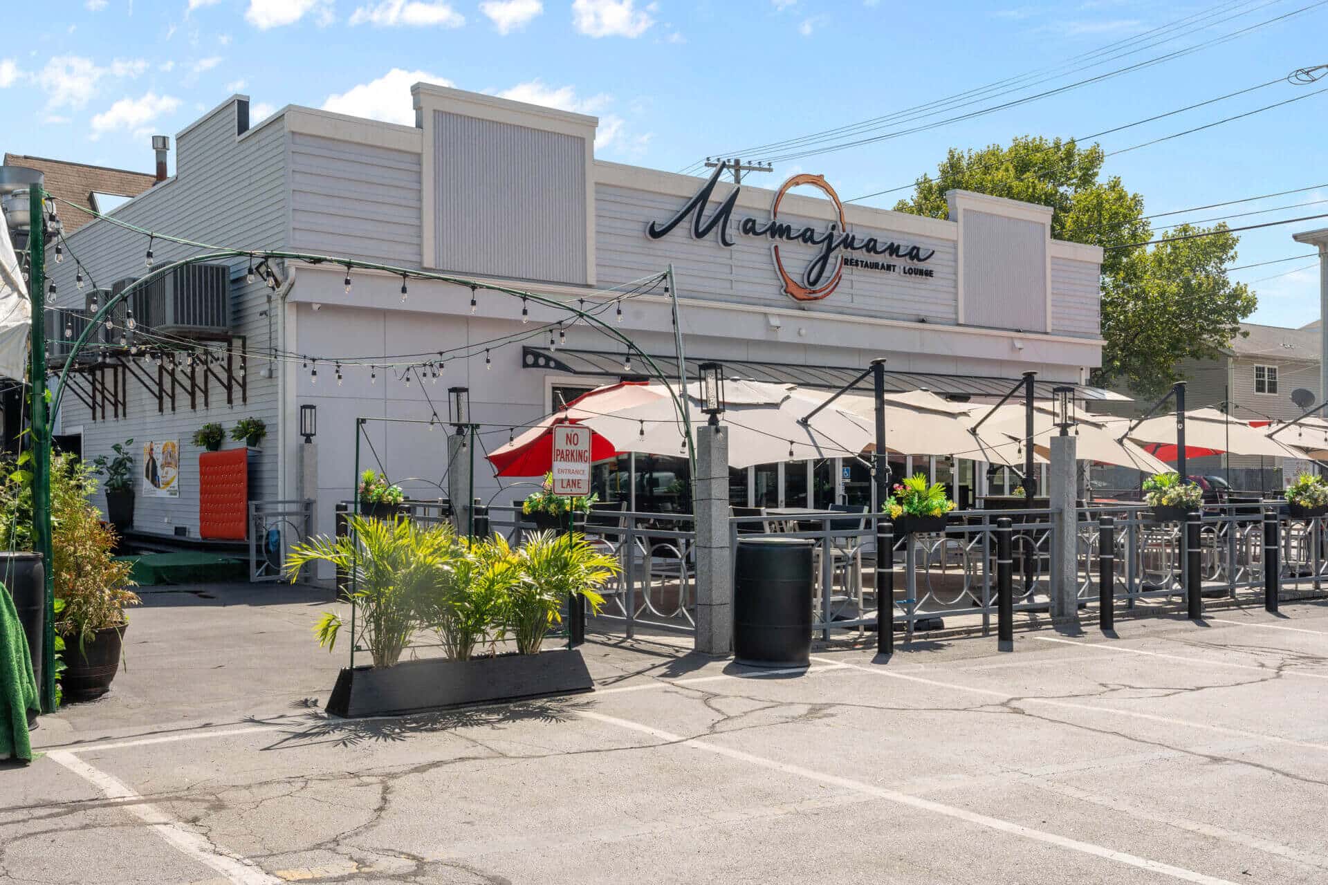 Mamajuana’s Restaurant | Exteriors at Work